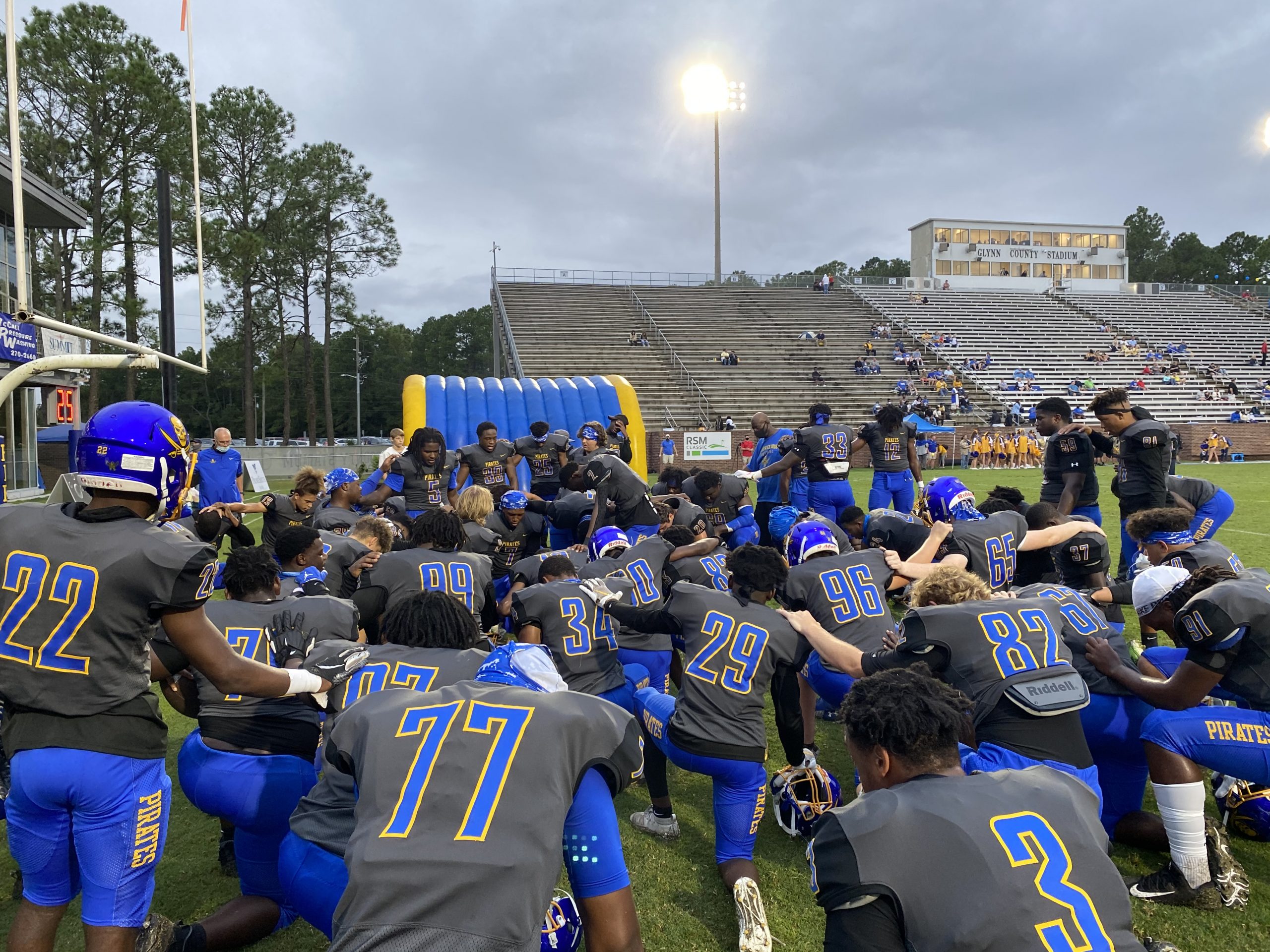 ‘It’s not a religious service’: Are prayers after football games ...